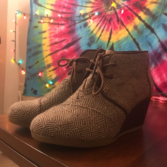 Toms | Shoes | Tom Heel Shoes | Poshmark